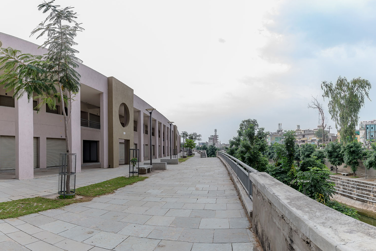 Himmatnagar Canal Front Development – Jhaveri Associates