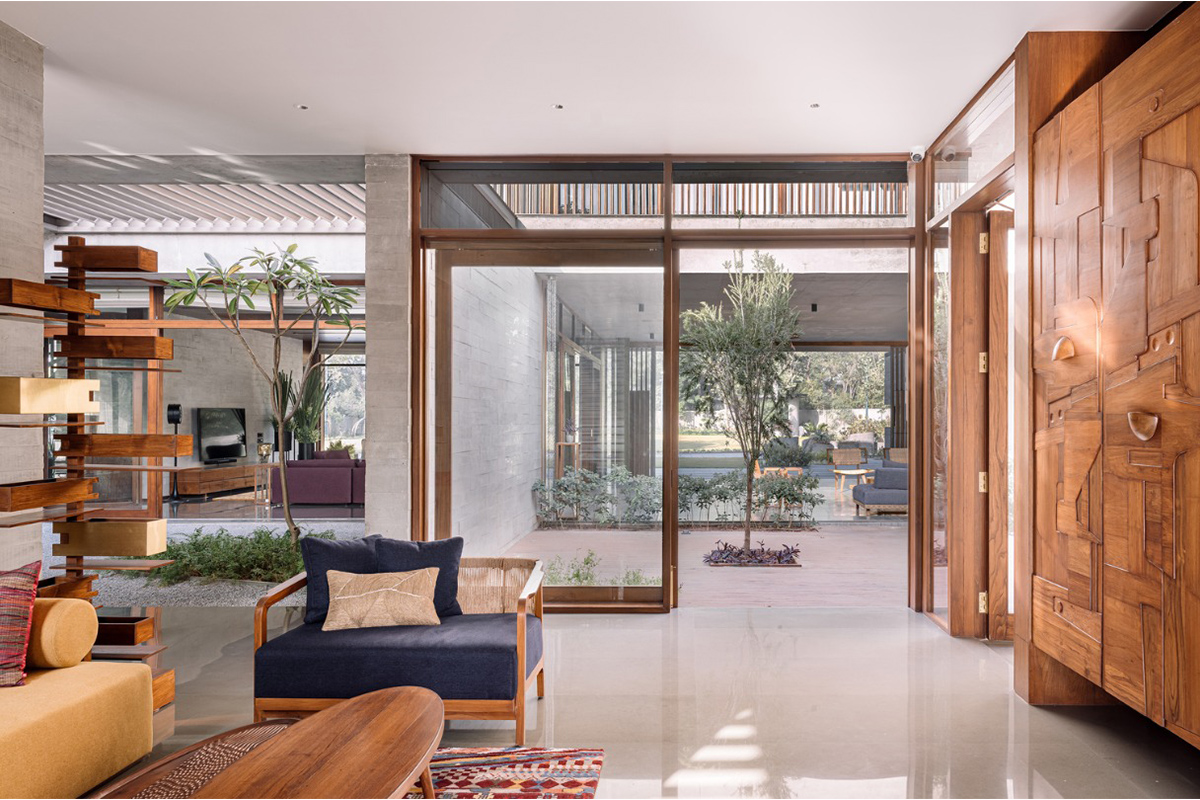 The Inside Out House – Jhaveri Associates